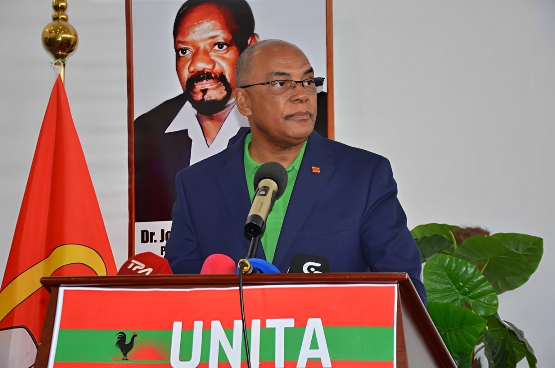 Congresso da UNITA dá luz verde” à construção da ampla frente para a ...